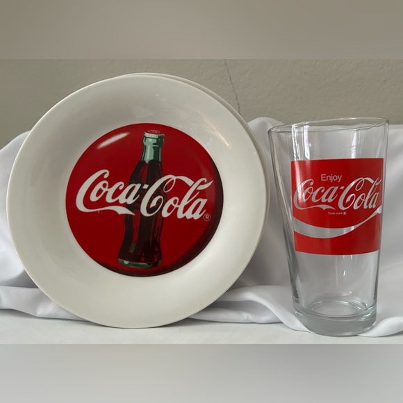 Coca Cola | Dining | Set Of 3 Vintage Cocacola 8 Plates By Gibson ...